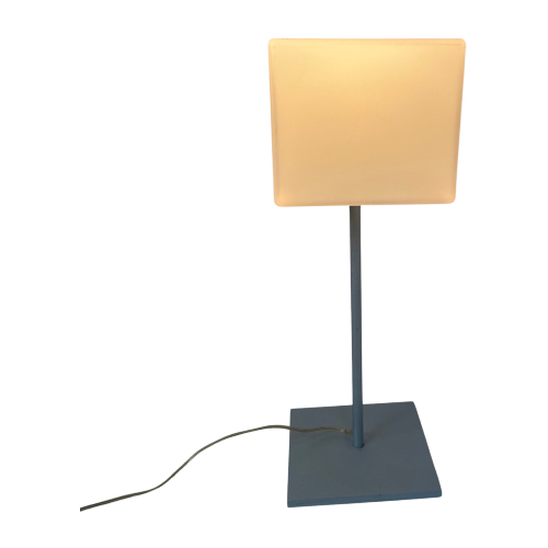 Bekijk Swing Vip Table Lamp By Jorgen Gammelgaard For Design Forum ...