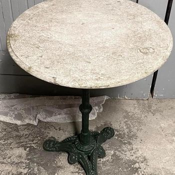 Franse Ronde Tuintafel, Betonnen Tafelblad, Gietijzeren Poot ...