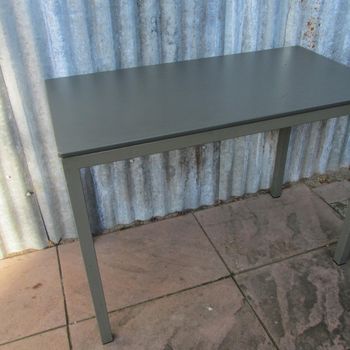 Klein Vintage Tafel/ Bureau Gispen | Bureau | Vintage | Reliving