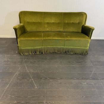 Groene Vintage Velours Bank | Bank | Vintage ,| Eclectisch | Reliving