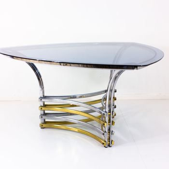 Classy Triangluar Dining Table With Blue Shaded Glass | Eettafel | Reliving