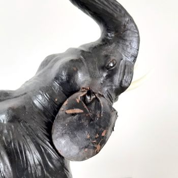 Qf31 – Lederen Olifant – Leather Elephant | Beeldje | Reliving