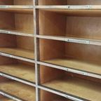 Bekijk Vintage Houten Postsorteer Postvakjes Kast Wandmeubel op Reliving 🤩