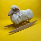 Bekijk Vintage Schaap Peter Hanns Krafft Design Schommelschaap op Reliving